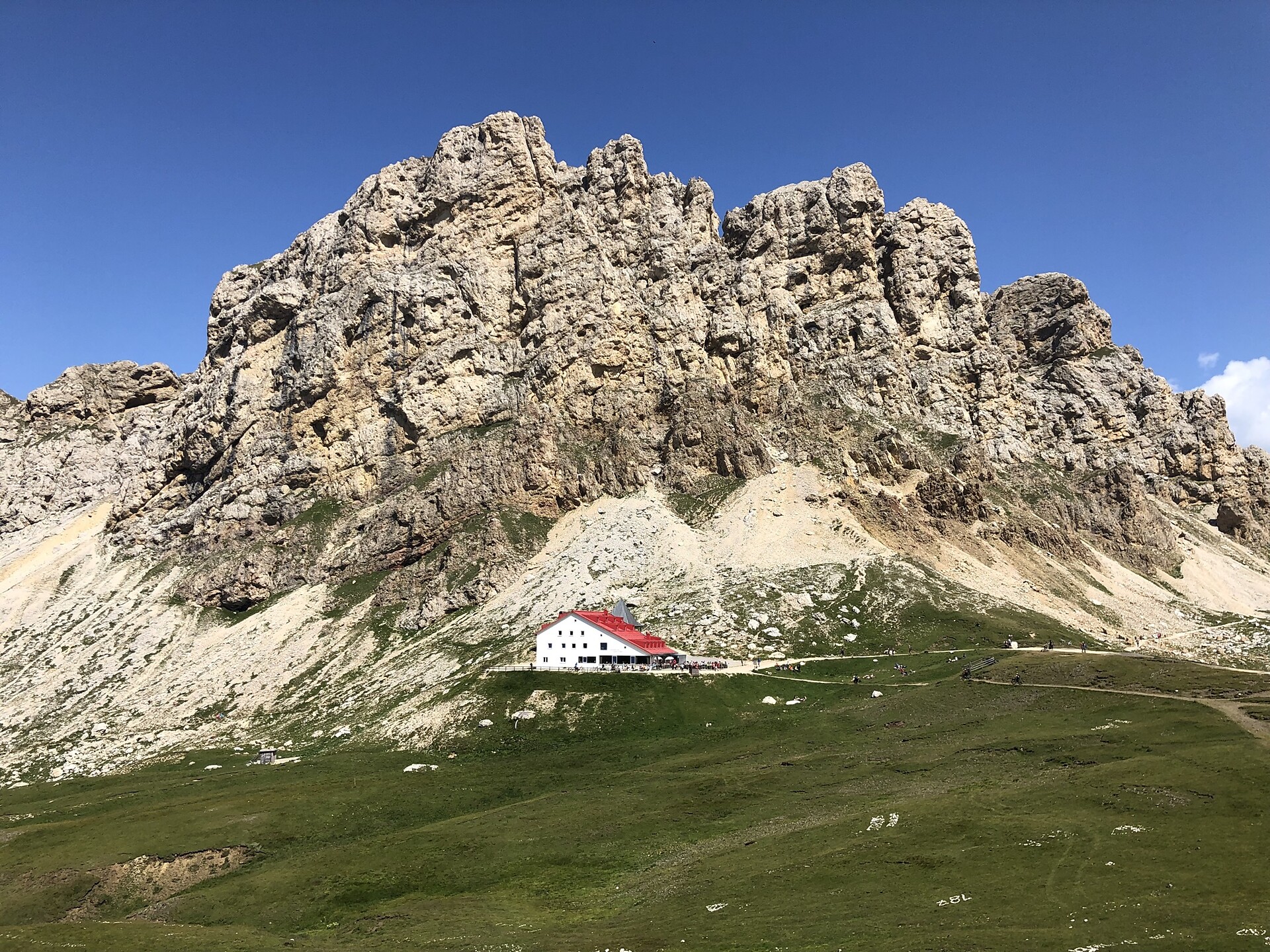 Traversata guidata dello Sciliar attraverso il Rifugio Alpe di Tires ...