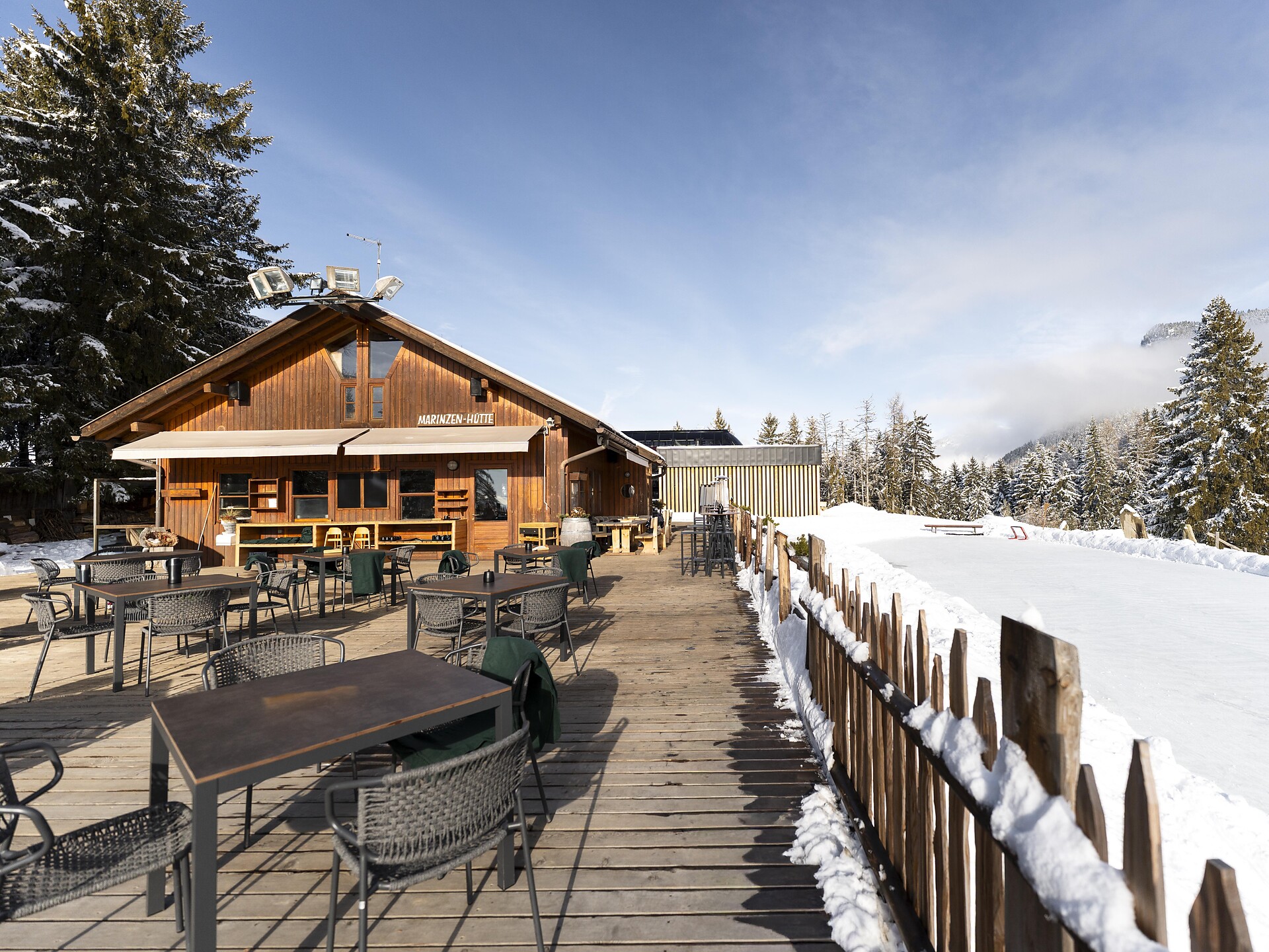 Carnival party at the Marinzen Alp | Dolomiti Superski