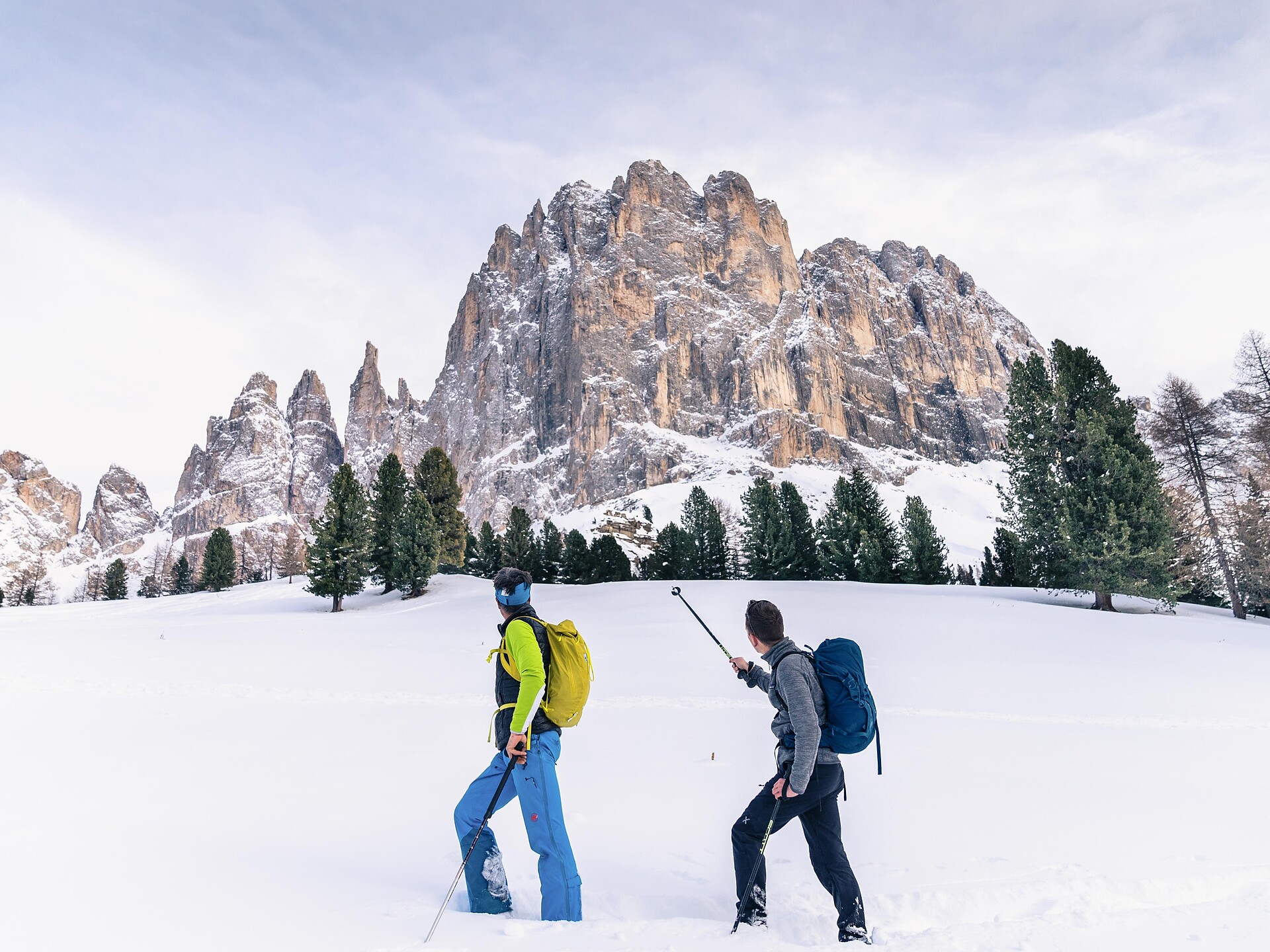 Snowshoe Hike in the Carezza hiking area | Dolomiti Superski